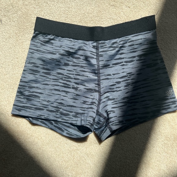 Forever 21 | Shorts | Forever 2 Spandex Shorts | Poshmark